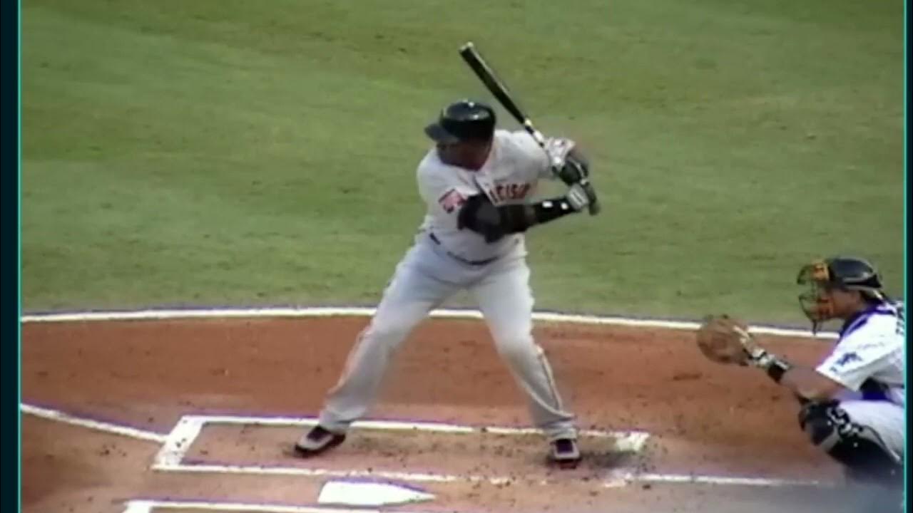BARRY BONDS Slow Motion Baseball Swing Hitting Mechanics Home Run MVP - YouTube