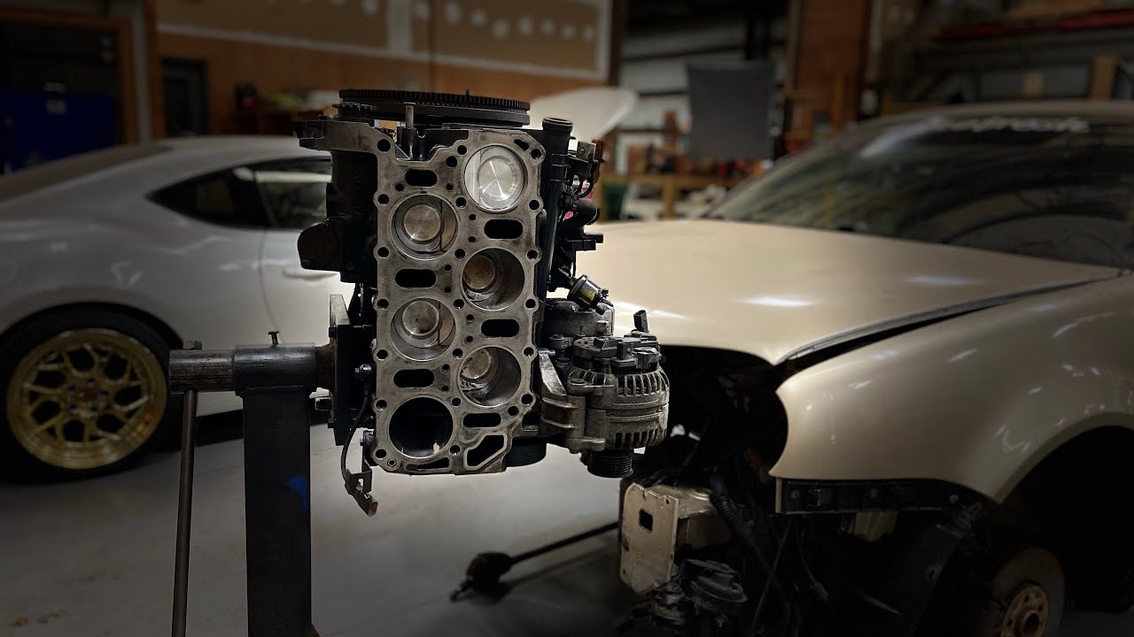 New Pistons Are In! This VR6 Is Almost Ready To Run. - YouTube