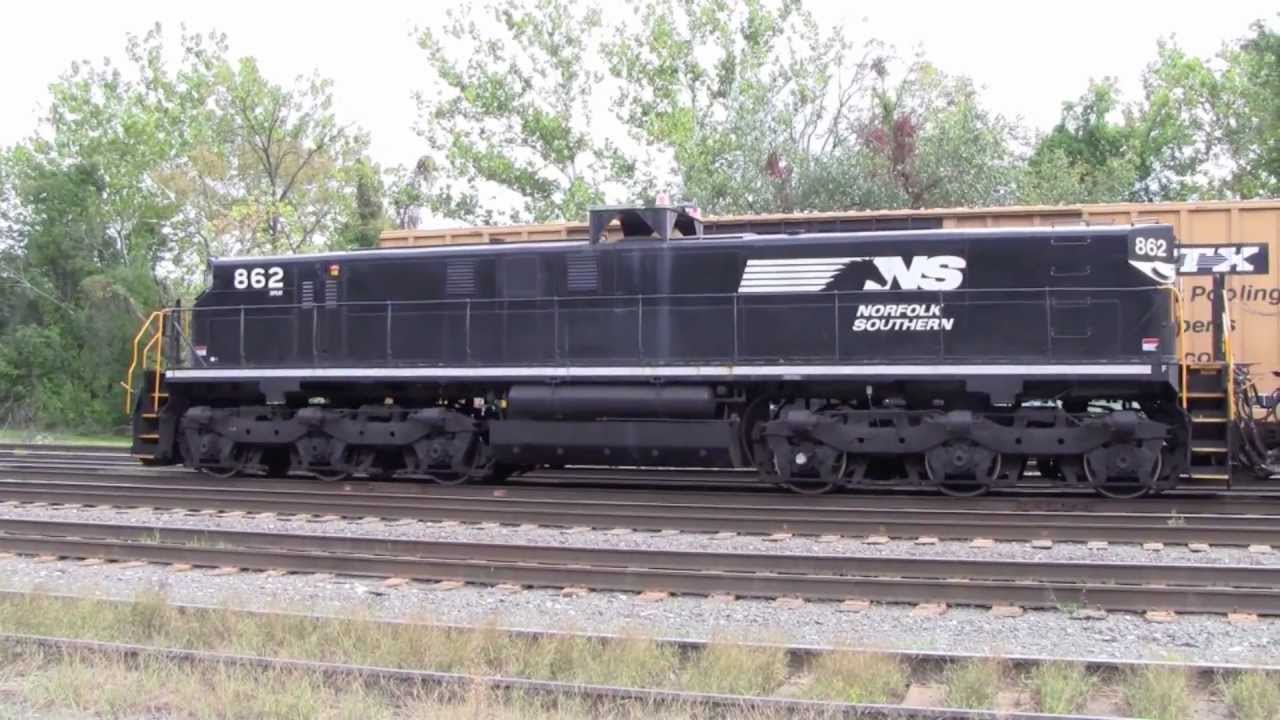 Norfolk Southern - Allentown Yard - Slug Set NS 862/6199 working the hump 9/25/2011 - YouTube