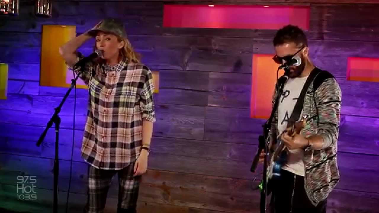 The Ting Tings - Shut Up and Let Me Go - Live & Rare Session HD - YouTube