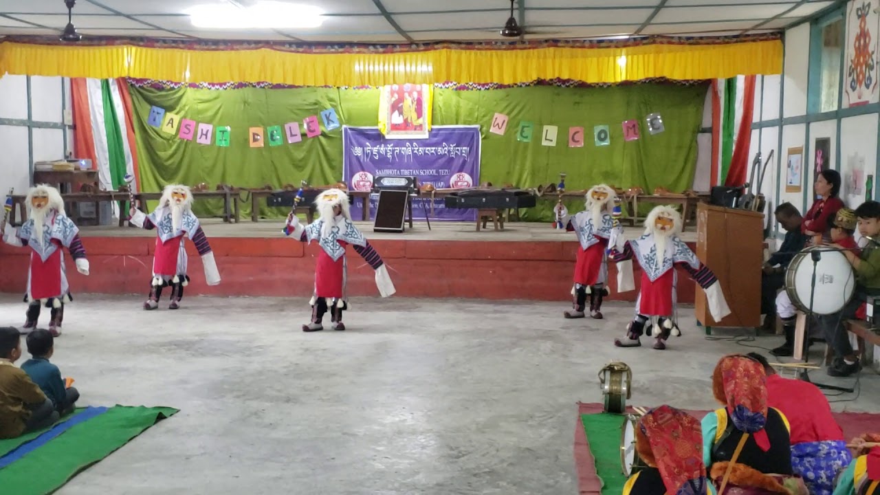 Tashi shopa dance by STS Tezu class IV students - YouTube