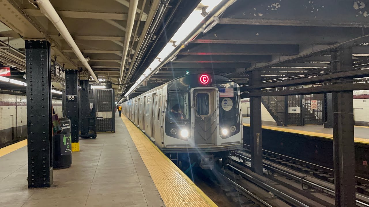 Brooklyn Bound Bombardier R160 on the (C) Line leaving Washington ...