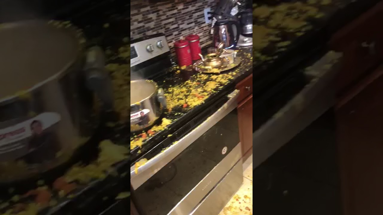 Explosion cocotte minute 😰😰 - YouTube