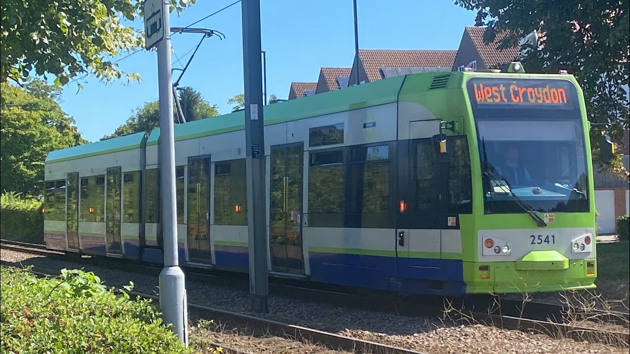 London Tramlink Observations at Lloyd Park 23/08/2023 - YouTube