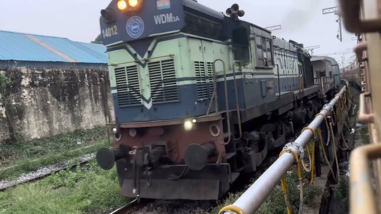 Kjm wdm3a 14012 with Freight Stunting at Hubballi Junction - YouTube