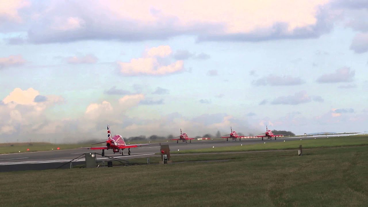 raf scampton take off red arrows - YouTube