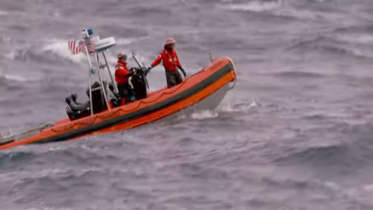 Fighting High Seas! | Coast Guard Alaska | Full Episode - YouTube