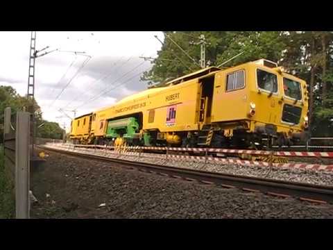 Gleisbau Maschinen Gleisstopfmaschine Dynamic Stopfexpress 09-3X - YouTube