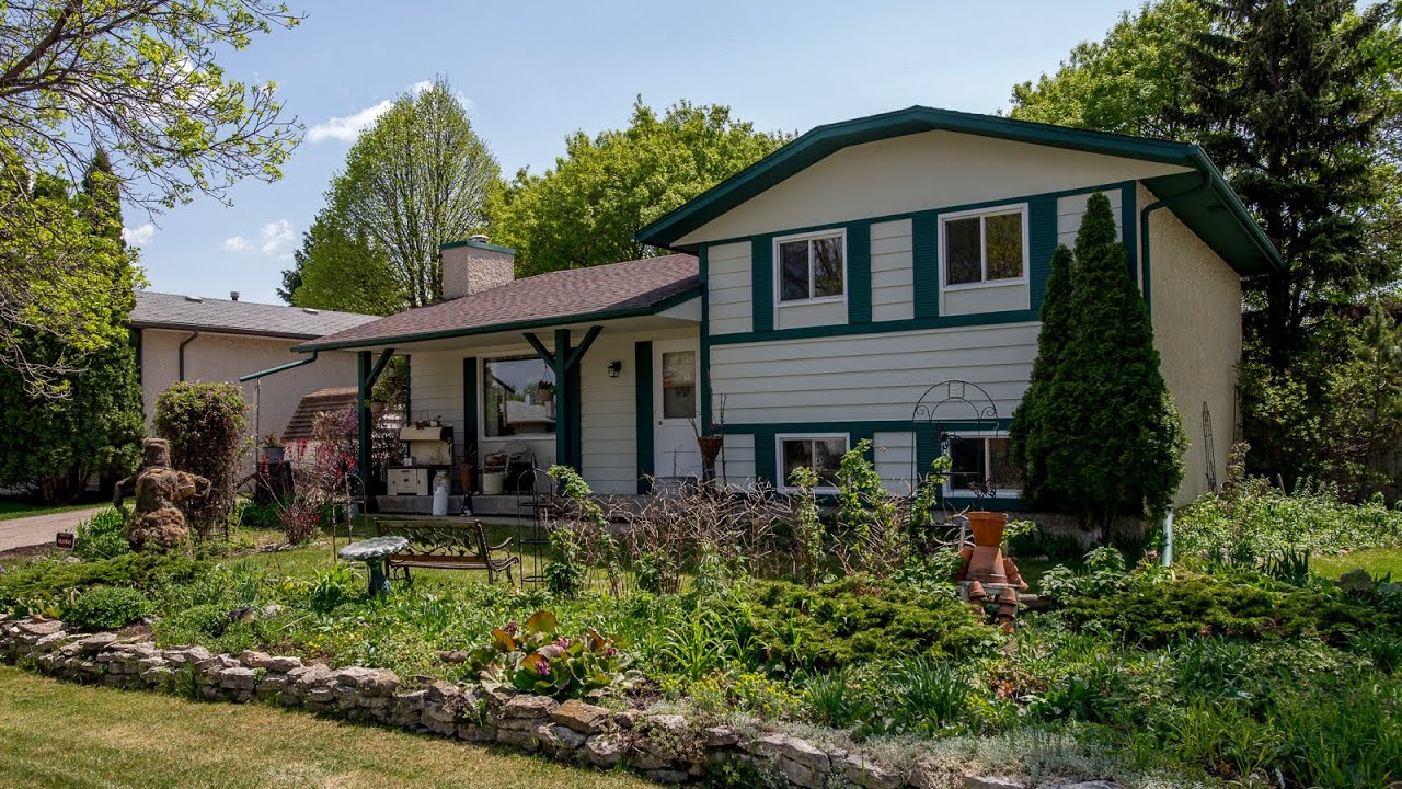 Sold | 77 Abraham Bay | Royal LePage - YouTube