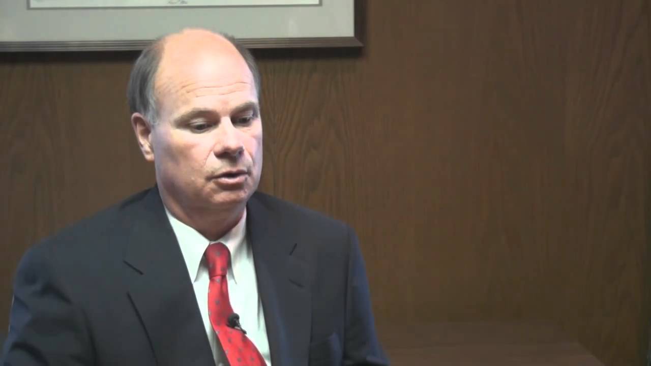 Judge Chris Martin and volunteering - YouTube