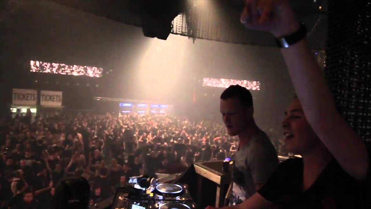 Scope DJ & Coone - Free Again (Official Videoclip) - YouTube