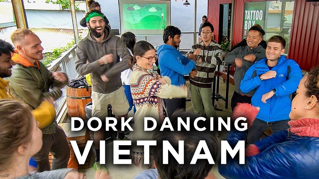 Why Are They Sober Daytime Dancing In Vietnam? Da Nang's Dork Dancing Community - YouTube