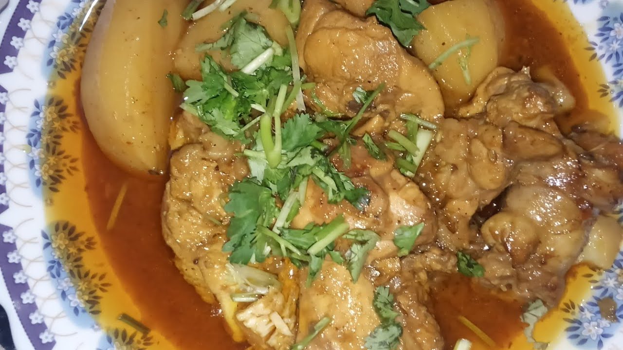 Chicken alo k Shorbea wala salan..|by saima Riaz.. چکن آلو کا شوربی ...