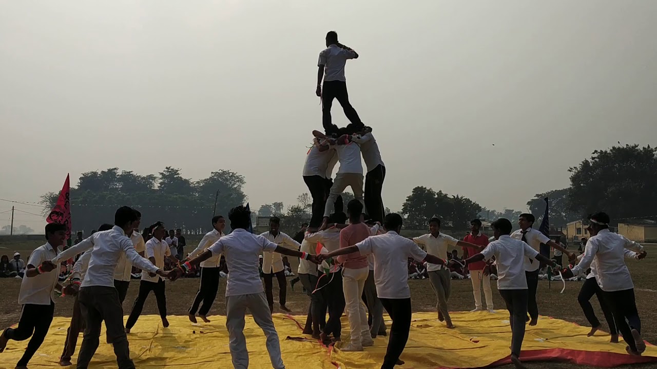 Pyramid formation by JNV khagaria boys - YouTube