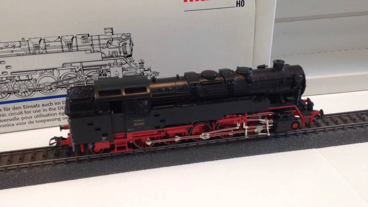 Marklin 33081 BR85 - YouTube
