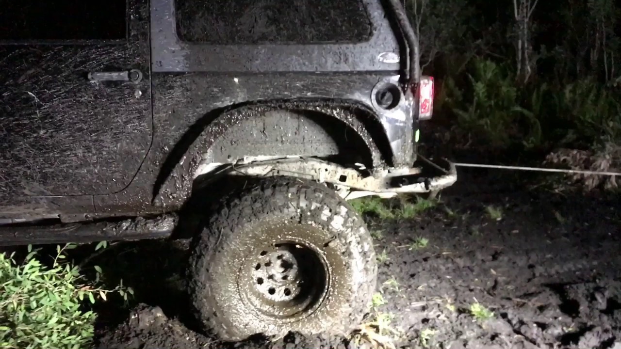 Jeep Wrangler off roading Fail - YouTube