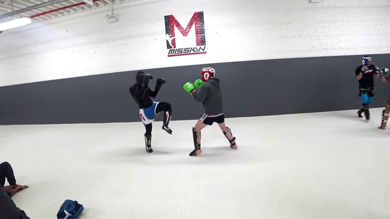 Mission MMA Light sparring - YouTube