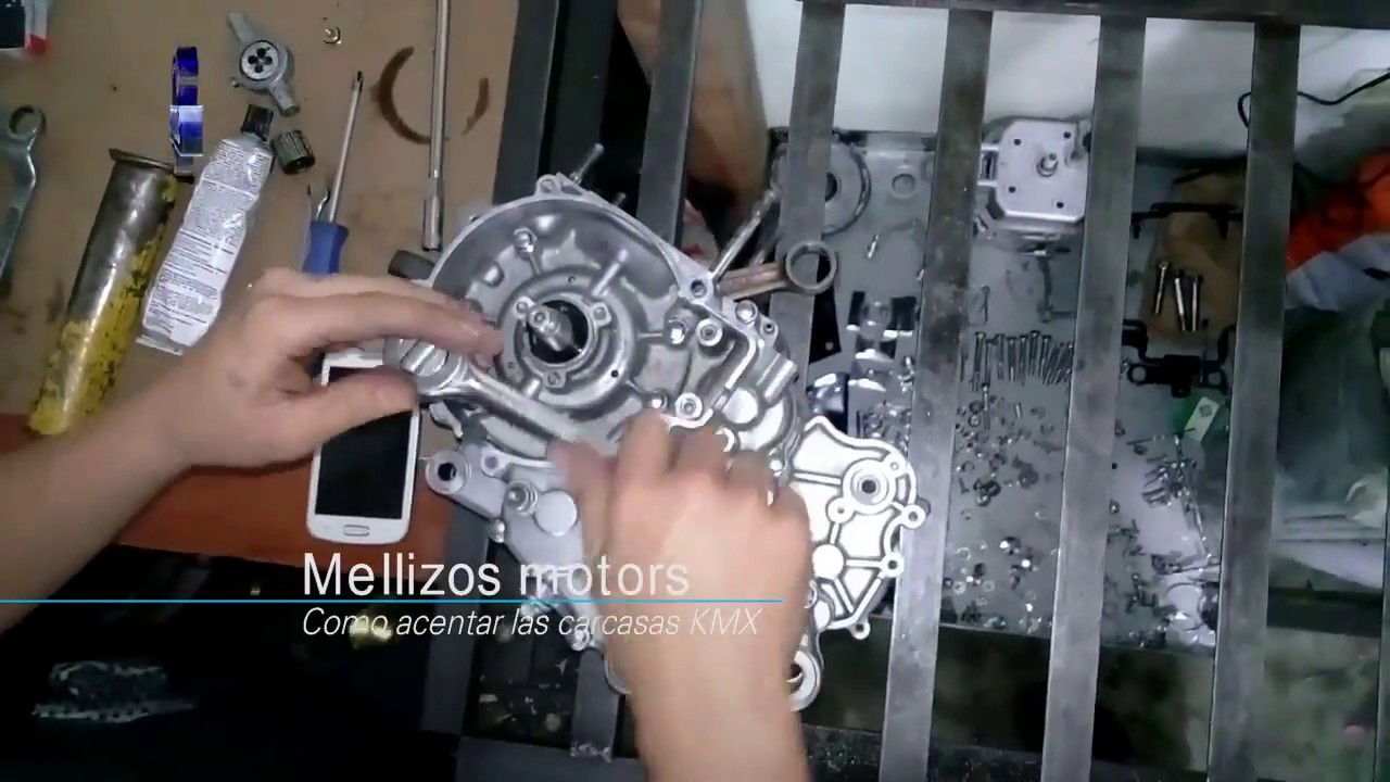 Como ensamblar el motor de KMX (parte 2) - YouTube