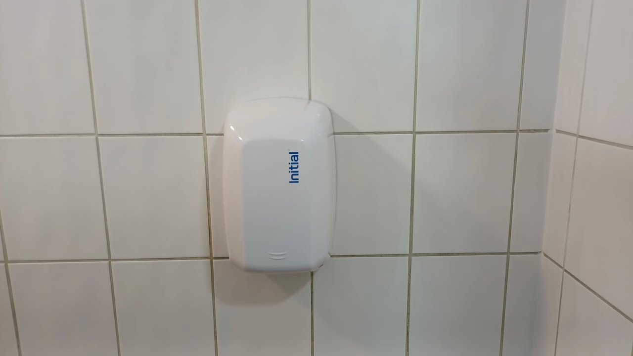 Mediclinics Machflow (Initial) Hand Dryer at Dunelm, Hartlepool 🚹 - YouTube