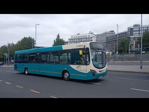 Bus Spotting in Luton Arriva Wright Pulsar 2 3032 MX59JKZ Route 101 Stevenage to Luton Airport