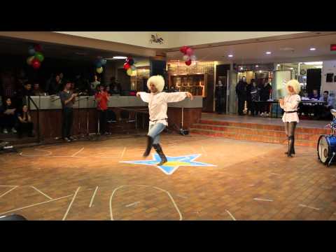 Azerbaijani Dance at University of Toronto, Azerbaycan reqsi Toronto, Kanadada