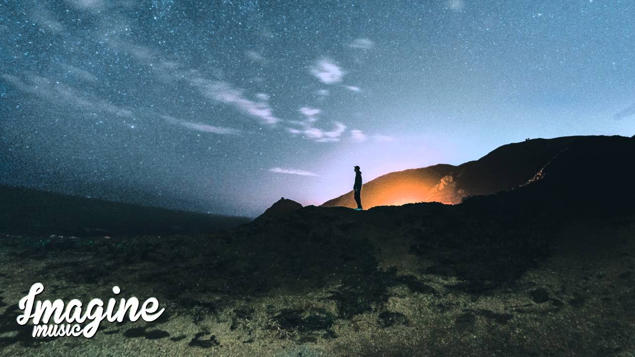 Mic Torrance - Moon (Prod. Felly) - YouTube