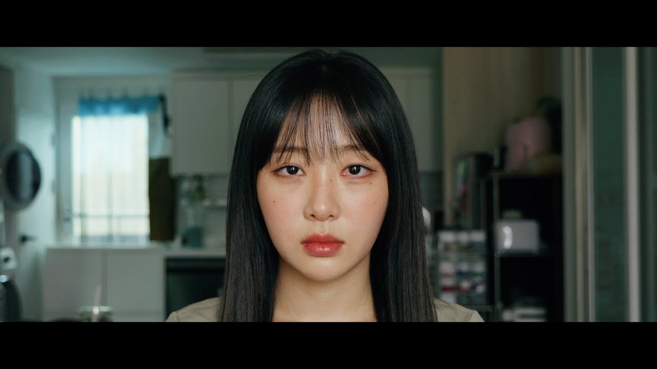 Yves - 'LOOP' feat.Lil Cherry - Official Video ⋆ Girl Group Stan