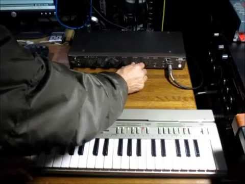 Korg SD-400 Analog Delay 1978 Vintage (MN3005 BBD Chip) Test + Yamaha ...