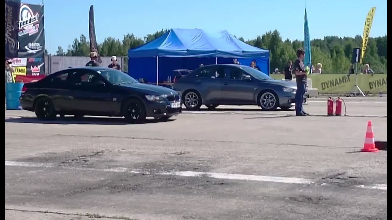 Mitsubishi Lancer Evo X VS BMW 335i E92 Coupe drag race - YouTube