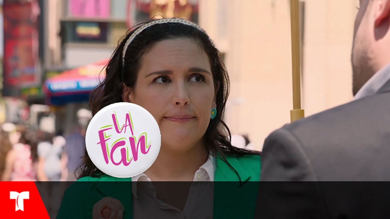 La Fan | Escena del Día 04 | Telemundo Novelas - YouTube