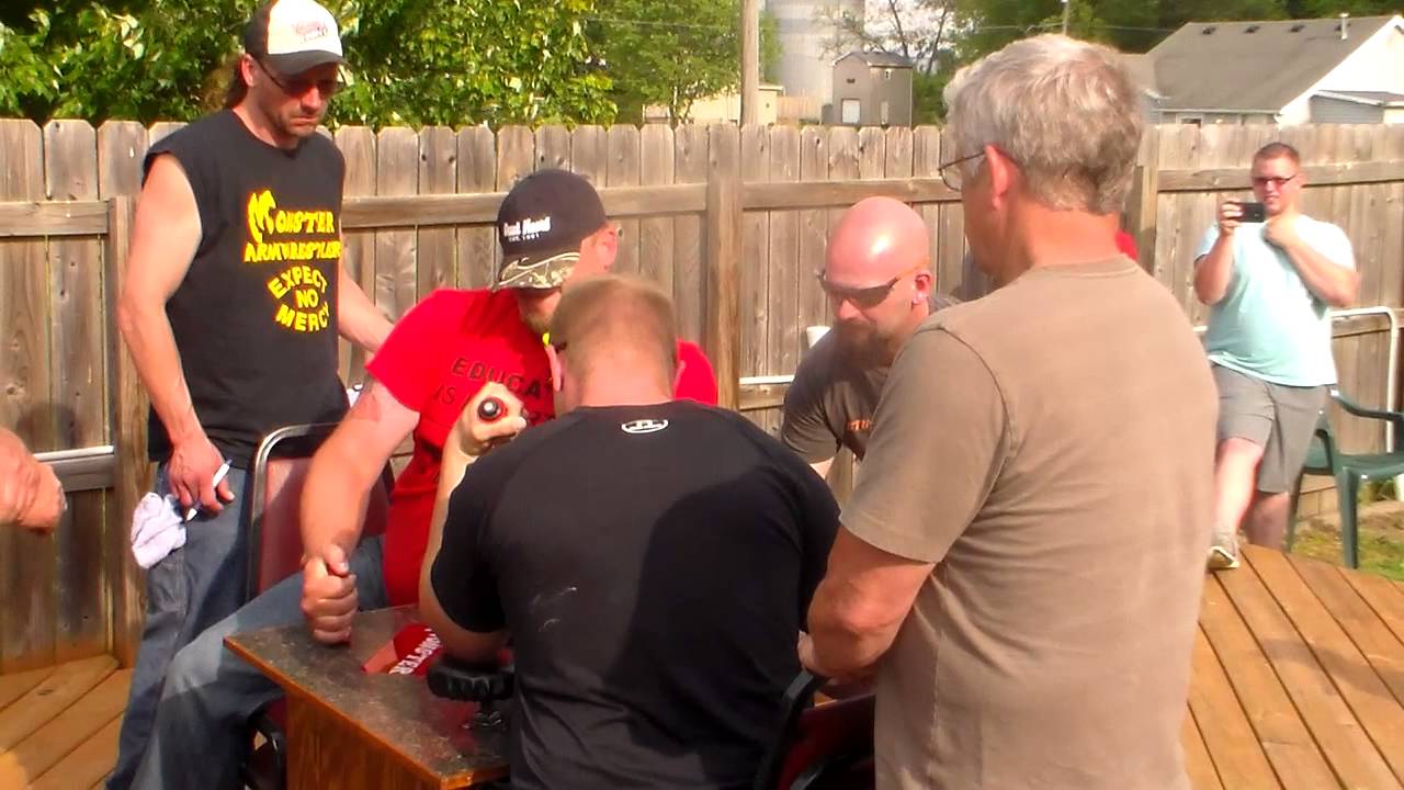 Monster Arm Wrestling 5-24-15 John Deters vs Scott Mack - YouTube