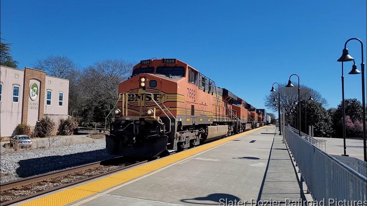 NS 265 through Clemson, SC with H2 ES44DC BNSF 7689 leading: 2/19/22 ...