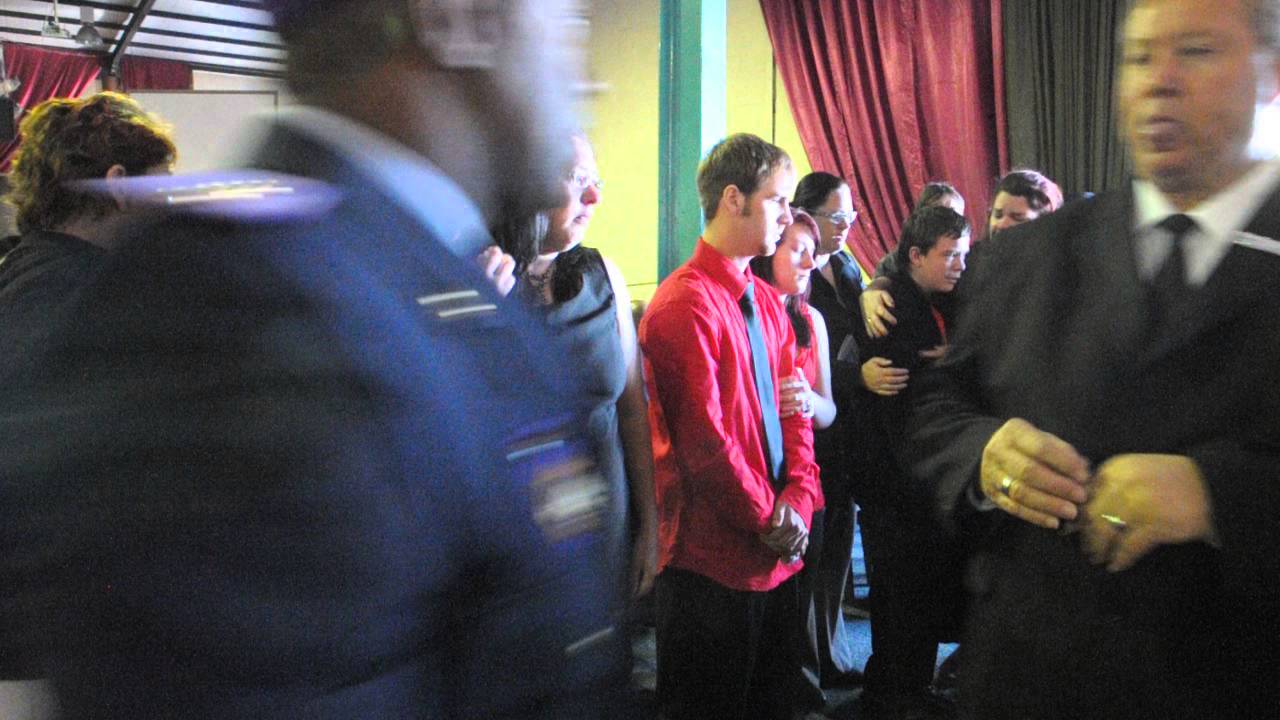 Begrafenis van Steven Britz 7 - YouTube