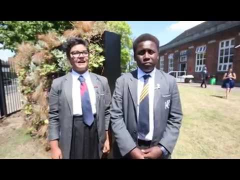 Living wall at Warren School in Dagenham - YouTube