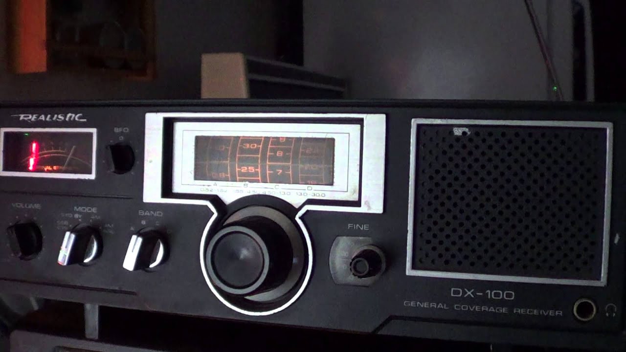 Realistic DX 100 on Radio Romania signal - YouTube