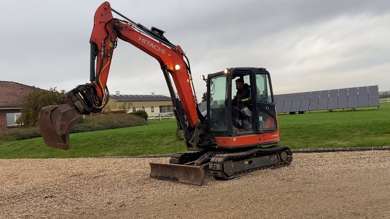 Køb Hitachi Zaxis 65 USB gravemaskine på Klaravik.dk - YouTube