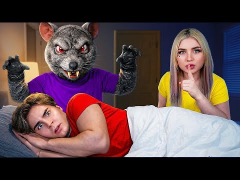 24 HORAS de BROMAS de TERROR con el RATÓN de CHUCK E CHEESE a FROBY!! 😱🧀😈