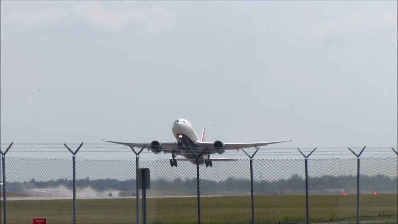 1080p HD | Delta Airlines Boeing 777-232/ER Takeoff | Detroit Metro ...