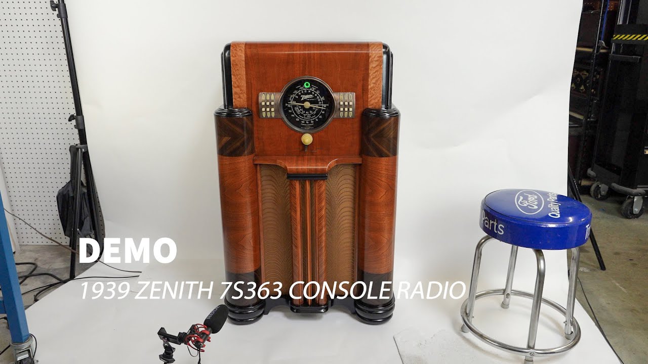 Demo of 1939 Zenith 7S363 Art Deco Radio + Bluetooth Retrofit - YouTube