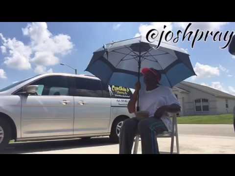 Washing the car with momma - YouTube