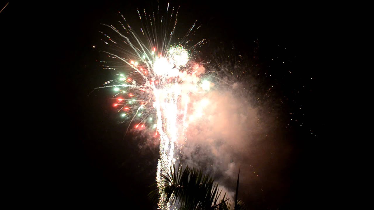 CB PAN CHICKEN FESTIVAL FIREWORX - YouTube