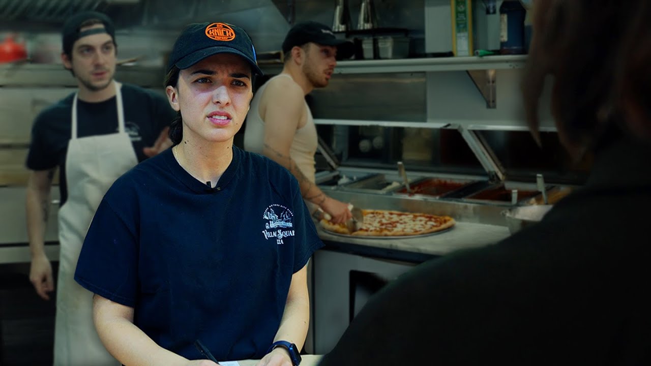 I got a job at a PIZZA SHOP in NYC... - YouTube