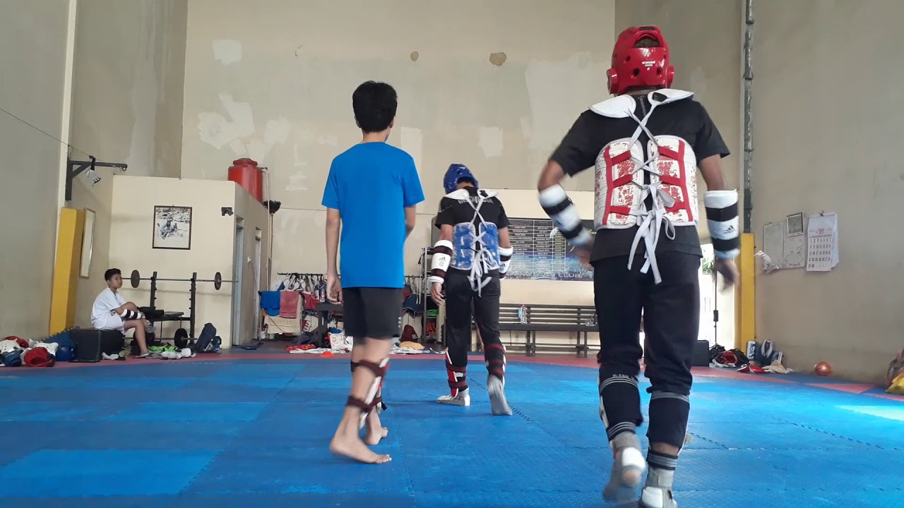 Sparing Exercise : Fauzan Fajrie vs Daffa Fauzan YOUNGSTAR INDONESIA ...