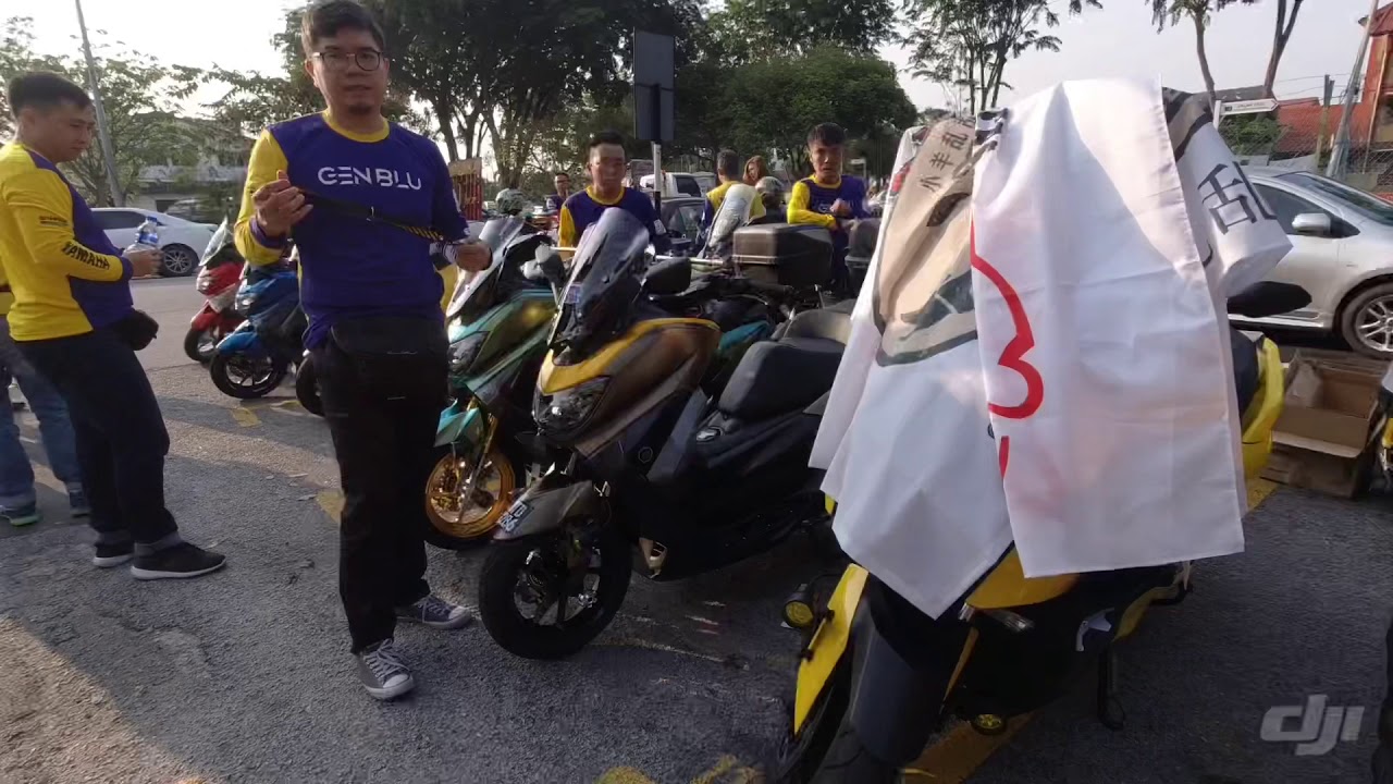 Carnival Gen Blue Yamaha - YouTube