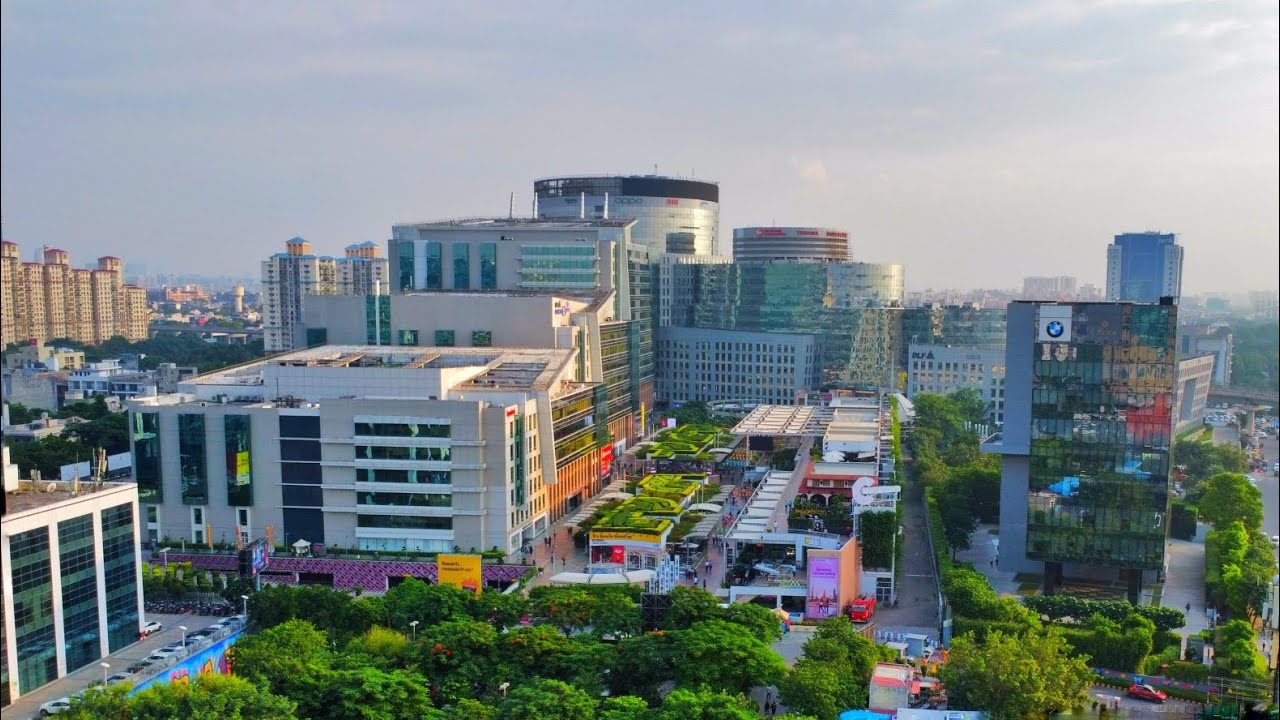 DLF Cyber hub : Bigges IT and entertainment hub of India || Gurgaon ...