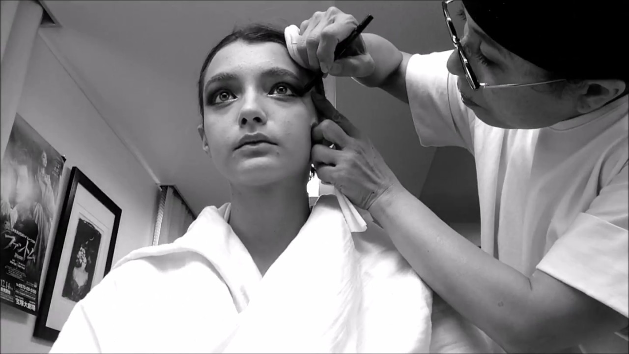 Vida de modelo no Japão - YouTube