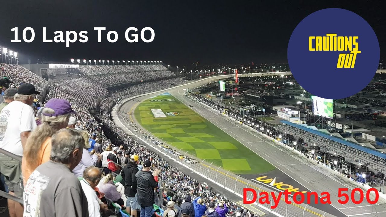 Daytona 500 - 10 Laps to go with a fans view high up in the grandstand ...