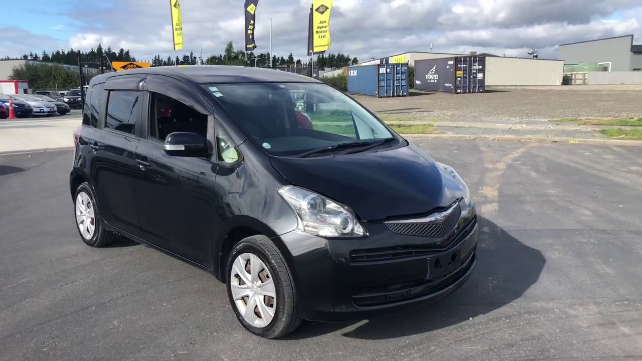 Toyota Ractis X Black - YouTube