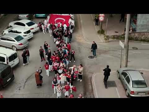 50. YIL CHRYSLER İLKOKULU 23 NİSAN KUTLAMALARI KORTEJ YÜRÜYÜŞÜ DRONE ÇEKİMİ