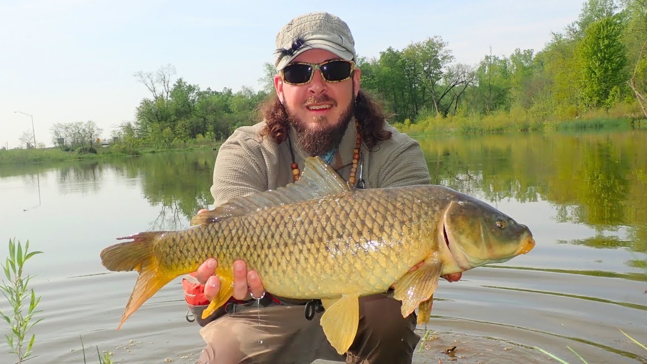 Solid Marsh Carp On The Carp Vader Dark Hybrid Carp Fly - YouTube